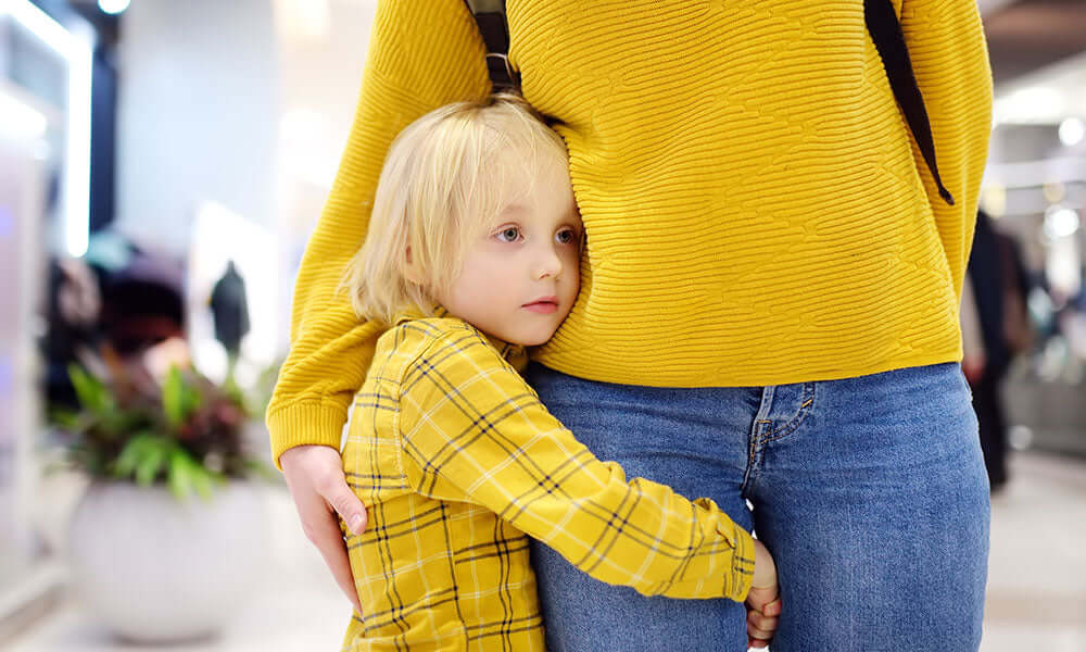 How to Be a Role Model for a Shy Child | ParentCo.